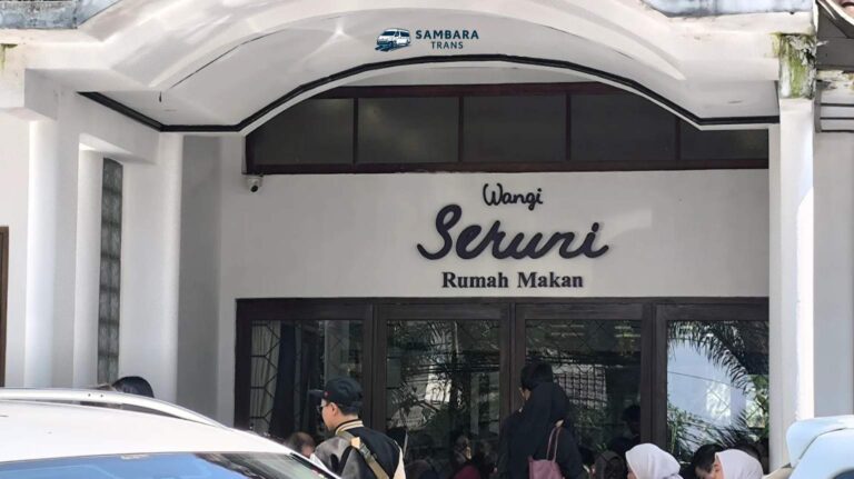 Wangi Seruni Bandung: Mengobati Rindu Masakan Ibu - Sambara Trans